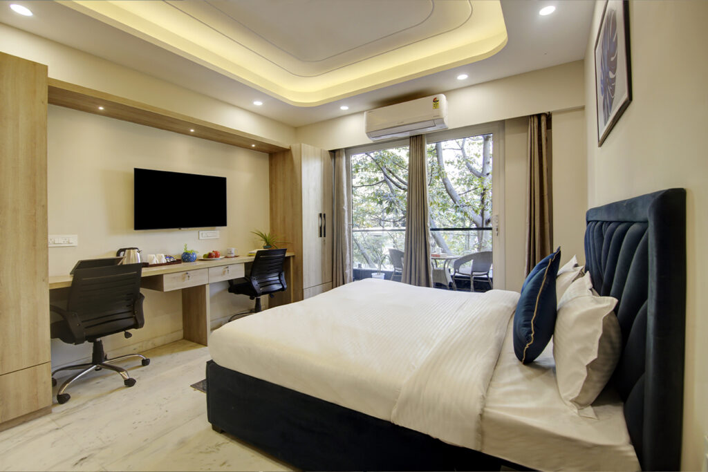 FlxHo Quad 1Rk- Premium Studio Apartments- DLF 3 @Cyber City - FlxHo